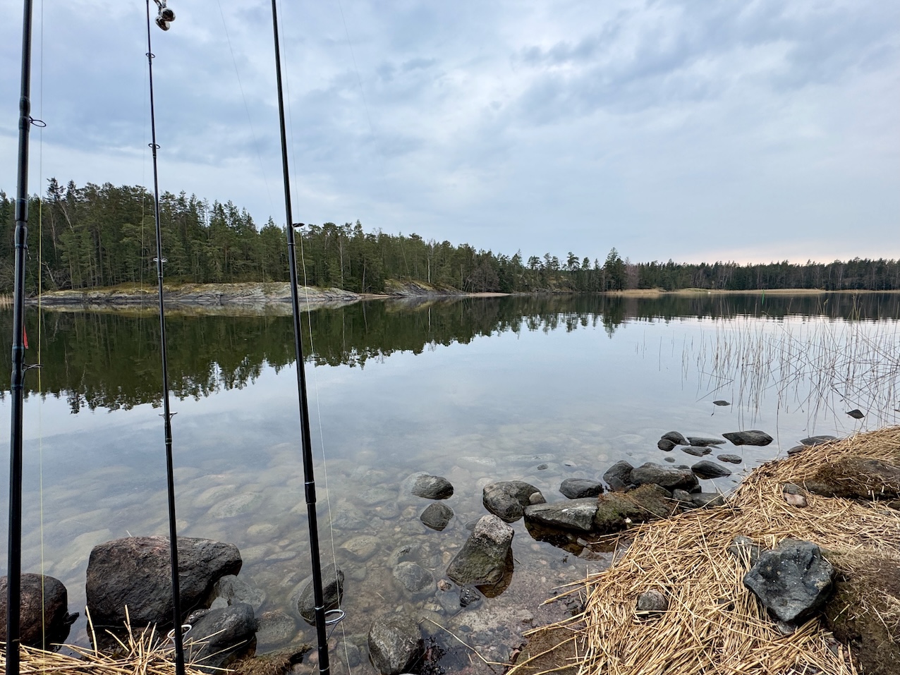 Miten lähellä rantaa saa kalastaa? - Kalastajan Kanava